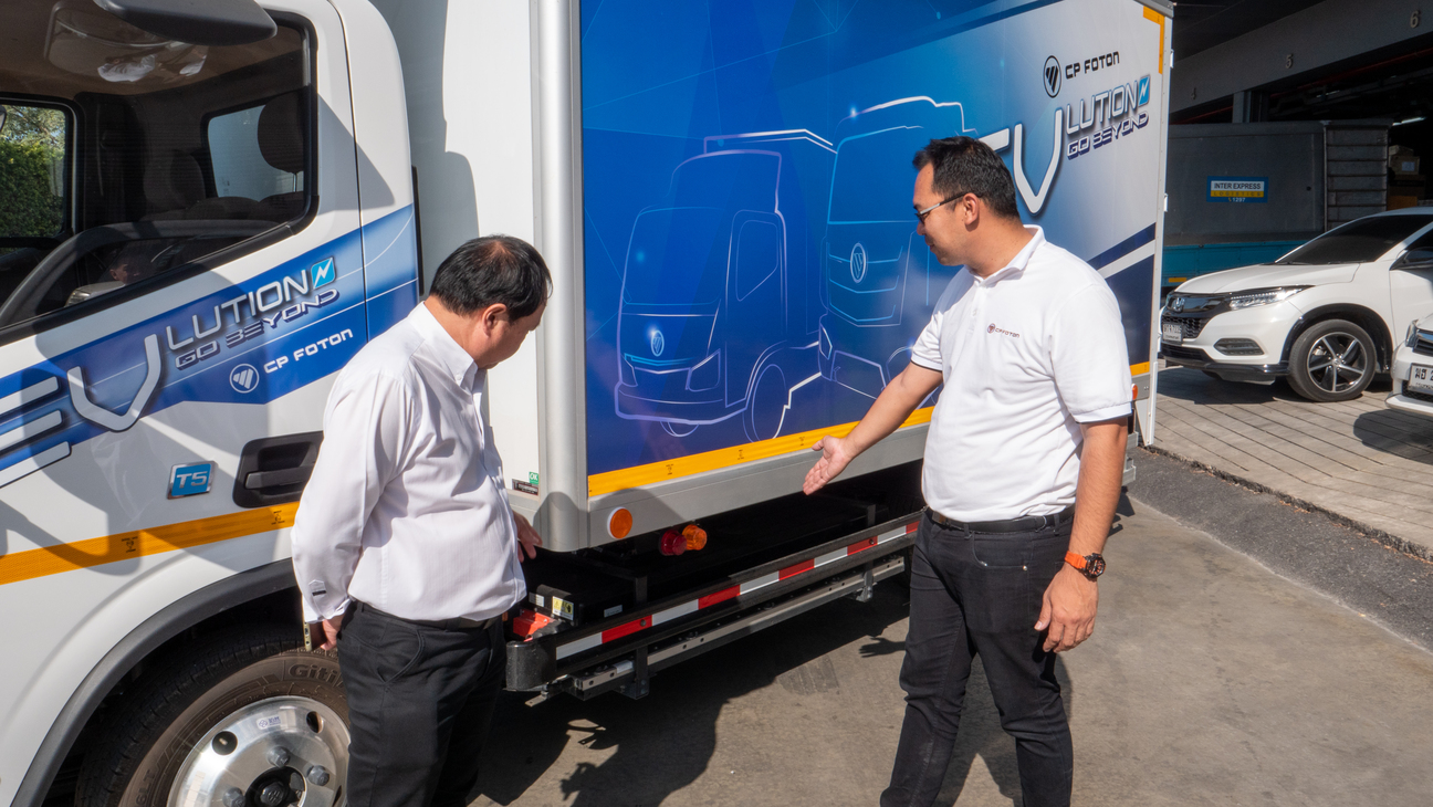 มุ่งหน้าทดสอบรถไฟฟ้าต่อเนื่อง Inter Express รับมอบรถบรรทุก 6 ล้อจาก ...